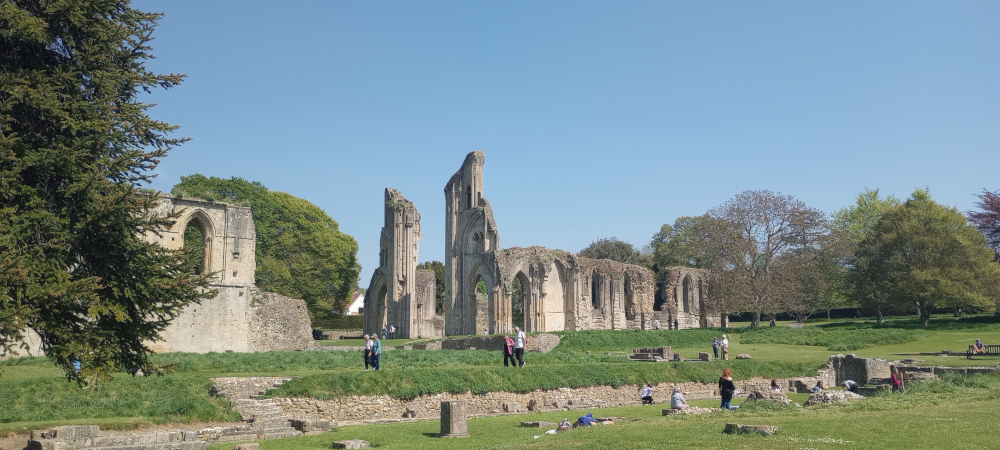 Episode 464: A Visit to Glastonbury Abbey | RECONQUEST, with Brother ...